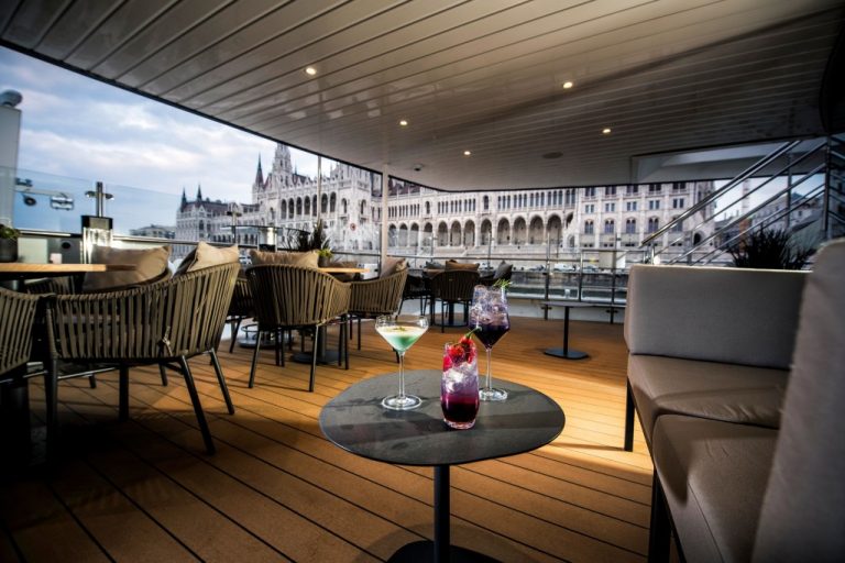 Avalon Waterways lancia i combinati land & river in più Paesi